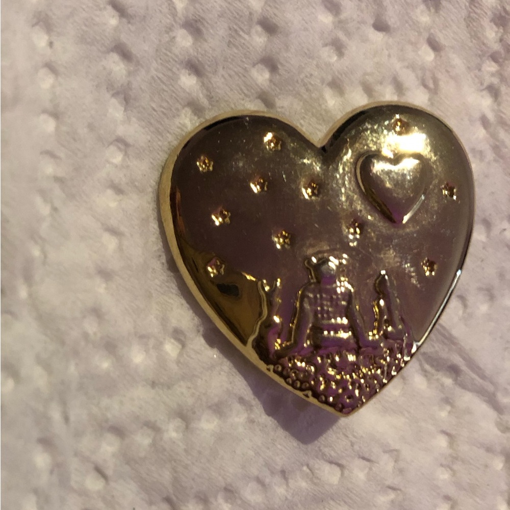 Vintage Dreamworks Gold Tone Shrek Lapel Pin - Gem